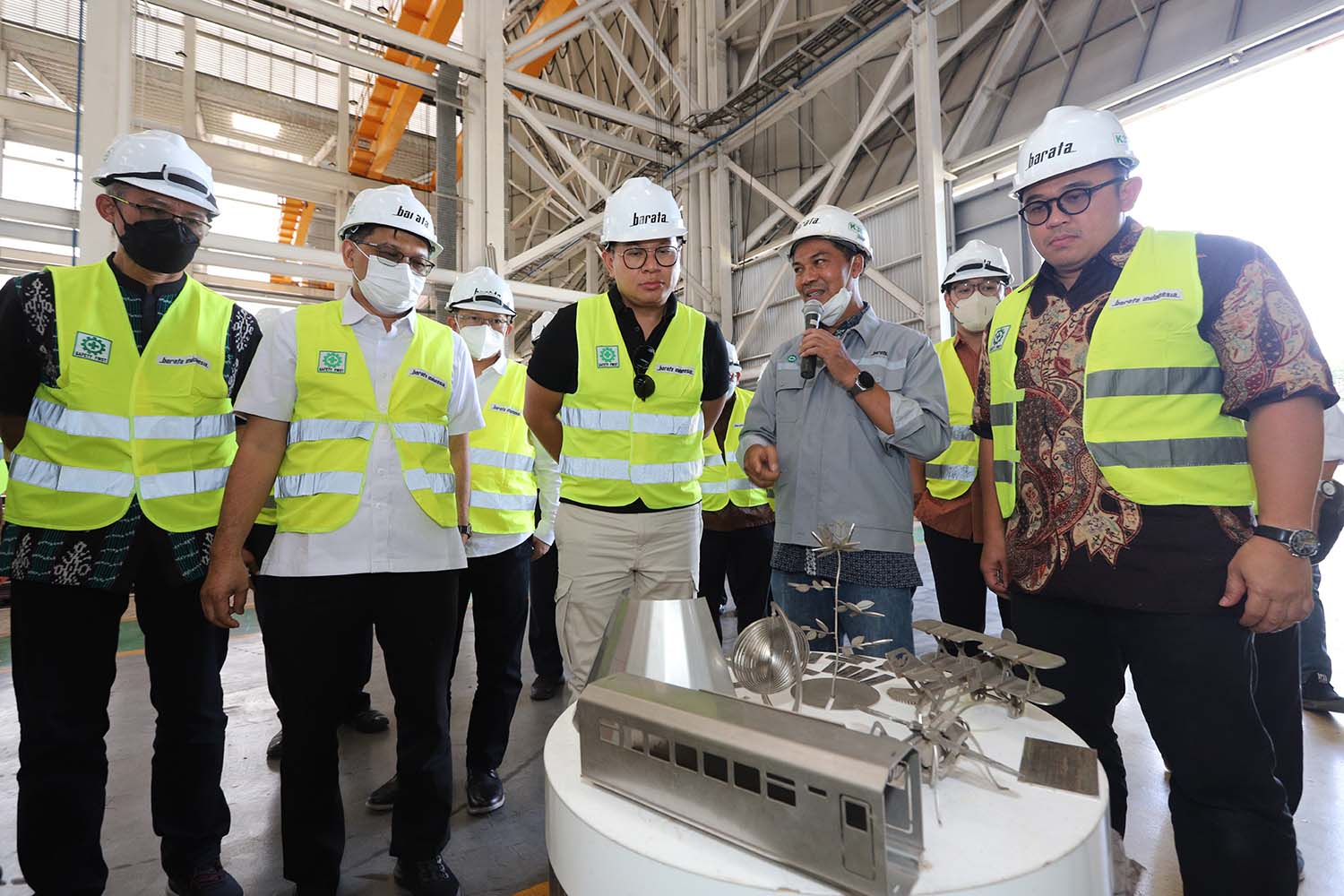 INKA and VKTR Collaborate with PT Barata Indonesia, Develop Electric ...